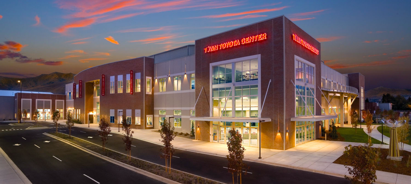 Busch Light Hell on Hooves Roughstock Rodeo Tour - Town Toyota Center